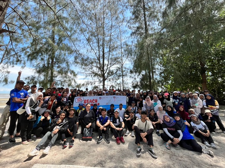 PROGRAM “ZERO WASTE BEACH CLEAN-UP” DI PANTAI KELANANG – UiTM NewsHub