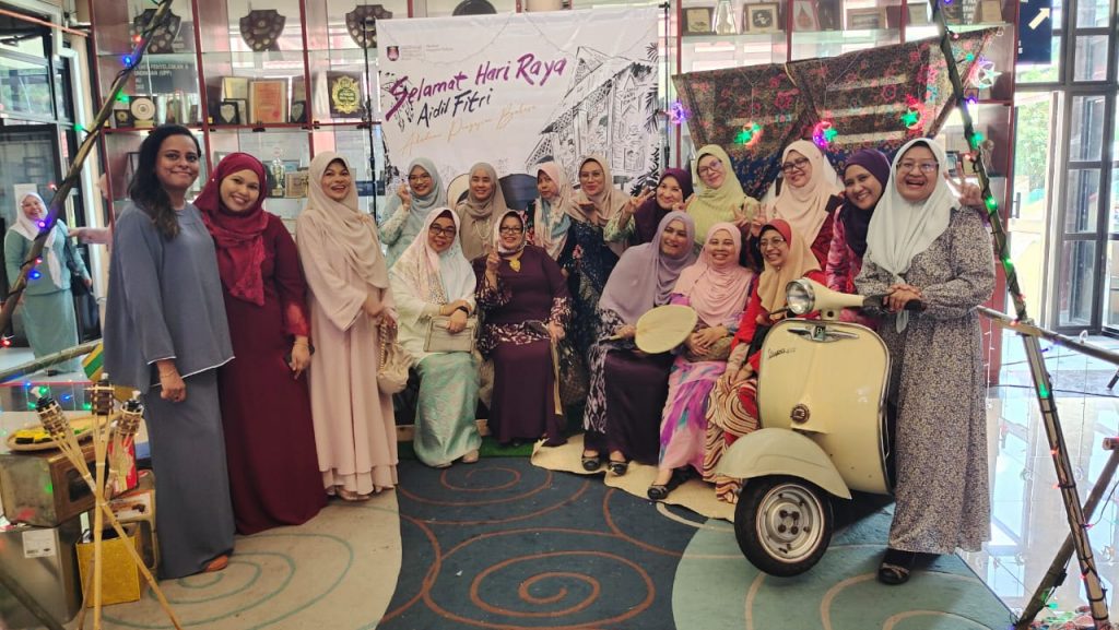 Majlis Sambutan Hari Raya Aidilfitri Akademi Pengajian Bahasa (APB ...