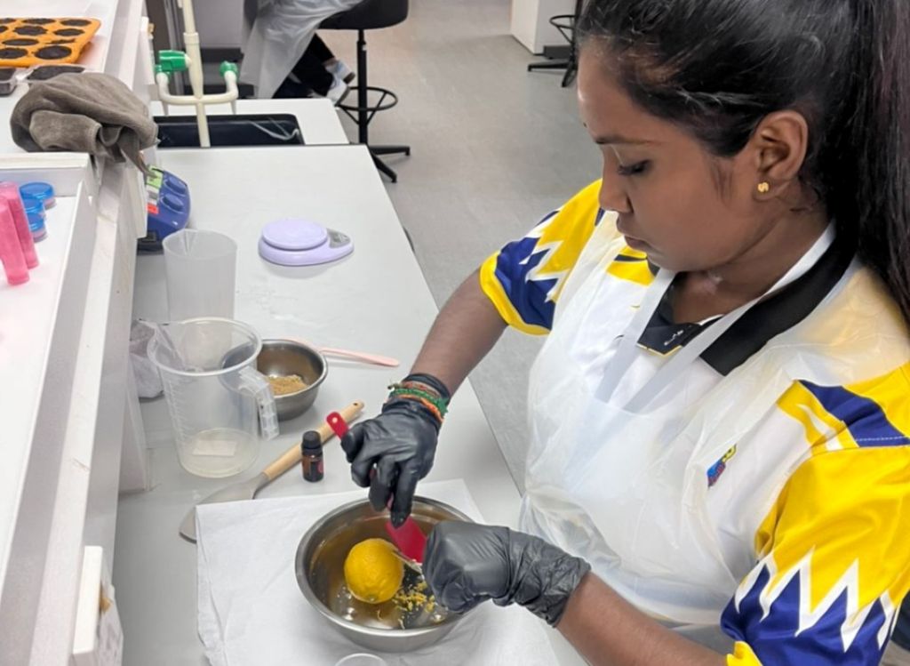 FSG UiTM Kampus Tapah Perkasa Anak Yatim Dengan Ilmu Kecantikan ...